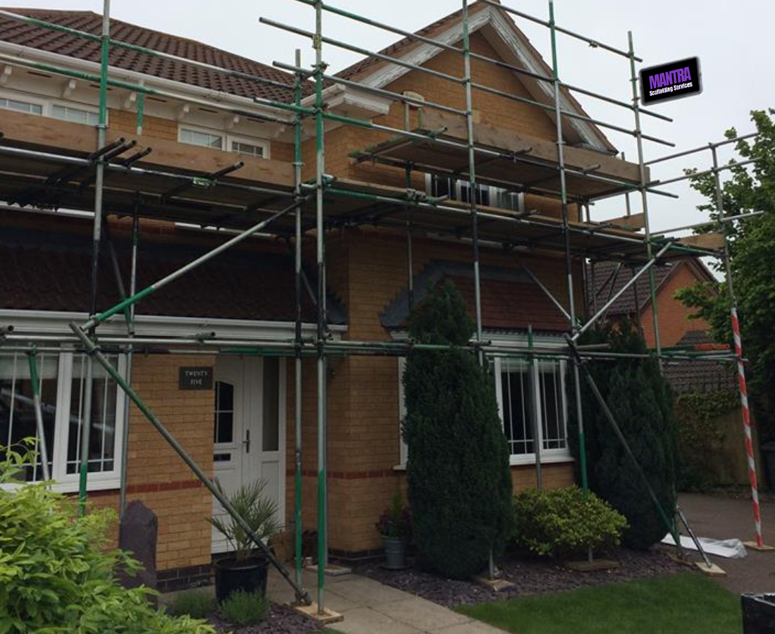 High Access Painting Scaffolding | Decorating Scaffold Hire ...